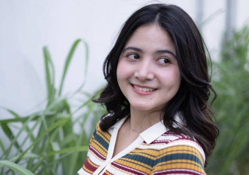 Biodata dan Profil Bulan Sutena, Disorot sebab Video 1 Menit | IDN Times