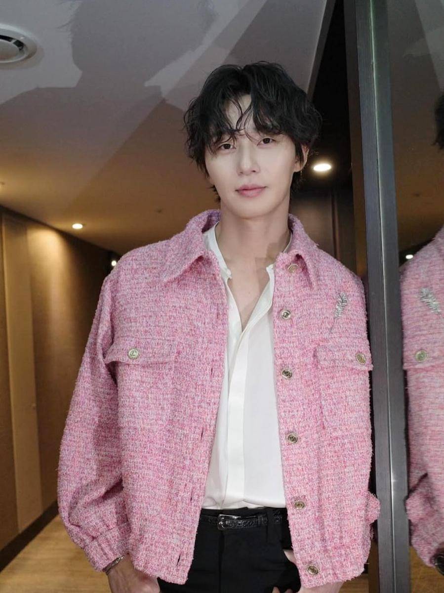 7 Jenis Perm Rambut Pria yang Bikin Tampilan Makin Keren | IDN Times