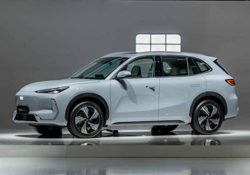 Geely Siap Produksi Baterai Solid-State untuk EV Tahun Ini | IDN Times