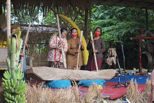 Mengenal Gejog Lesung, Kesenian Tradisional di Bukit Becici | IDN Times ...