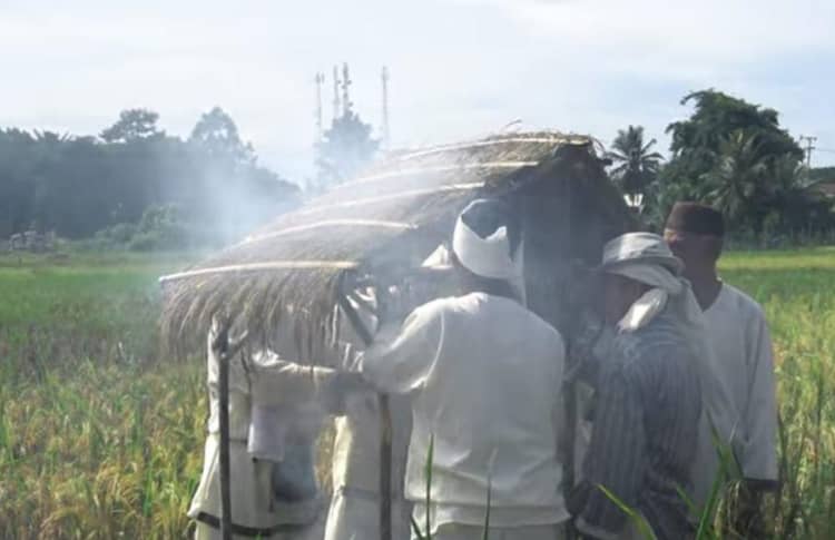 Mengenal Suku Asli di Bangka Belitung, Ada Tradisi Menarik | IDN Times ...