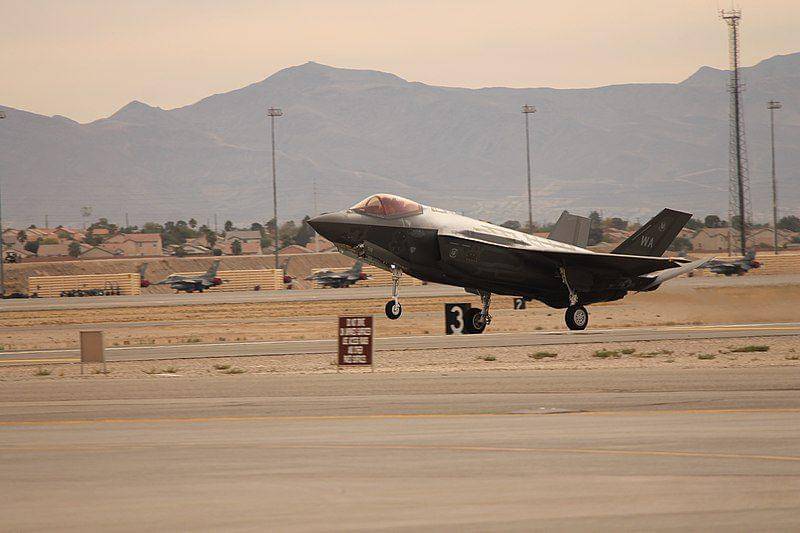 Di Balik Kesepakatan F-35 AS–Saudi: Risiko Bocor Teknologi dan Politik ...