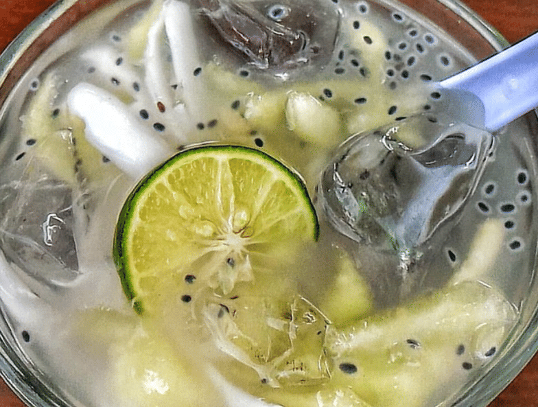 Resep Es Kuwut Bali, Kombinasi Kelapa Muda dan Jeruk Nipis | IDN Times