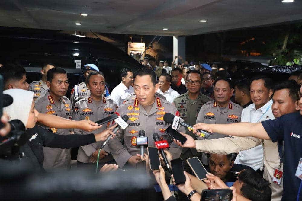 Mutasi Polri, Irjen Anwar Jadi Asisten SDM Irjen Suwondo Asl | IDN Times