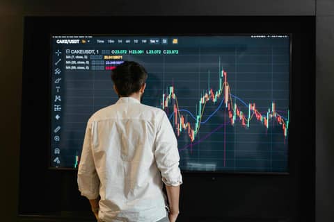 5 Plus Minus Investasi Emas vs Deposito, Cuan yang Mana? | IDN Times