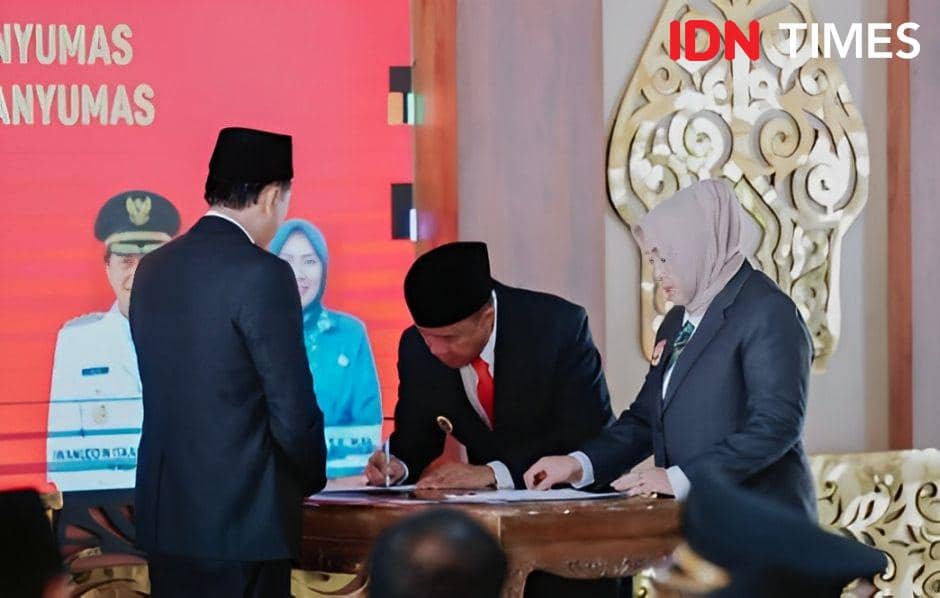 Sertijab Bupati Banyumas, Ikhwanudin Sebut Pemimpin | IDN Times Jateng