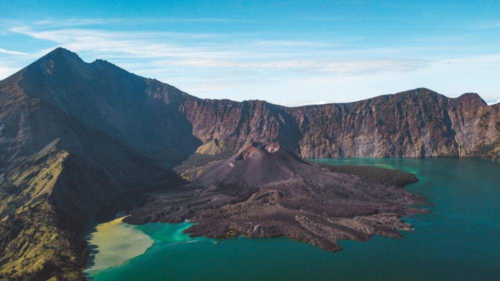 7 Puncak Gunung Tertinggi (Seven Summits) Indonesia | IDN Times