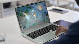 Advan Pixwar x Transformers, Laptop Gaming Harga Rp7 Jutaan | IDN Times