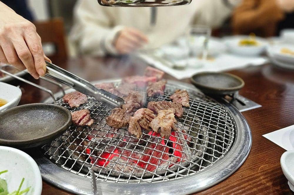 10 Restoran AYCE untuk Bukber di Jakarta, Mulai Rp99 Ribuan | IDN Times