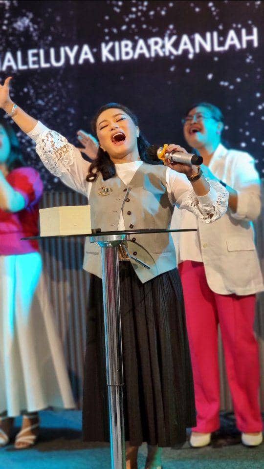 7 Potret Tamara Geraldine yang Kini Jadi Pastor | IDN Times