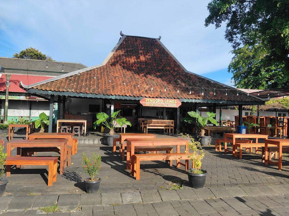 Pendopo Lawas, Angkringan Hits di Alun-Alun Utara Jogja | IDN Times Jogja