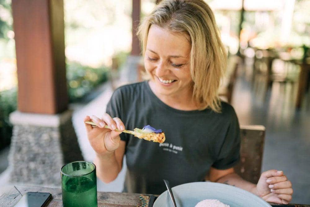 Cara Review Makanan agar Gak Langsung Bilang Gak Enak | IDN Times