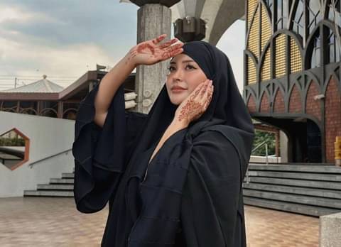 Siapa Kae Asakura Rae Lil Black, Bintang Porno yang Mualaf | IDN Times