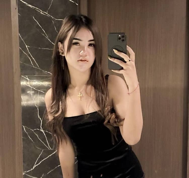 Profil Icha Chellow, Syuting Iclik Cinta di Makam Bung Karno | IDN Times