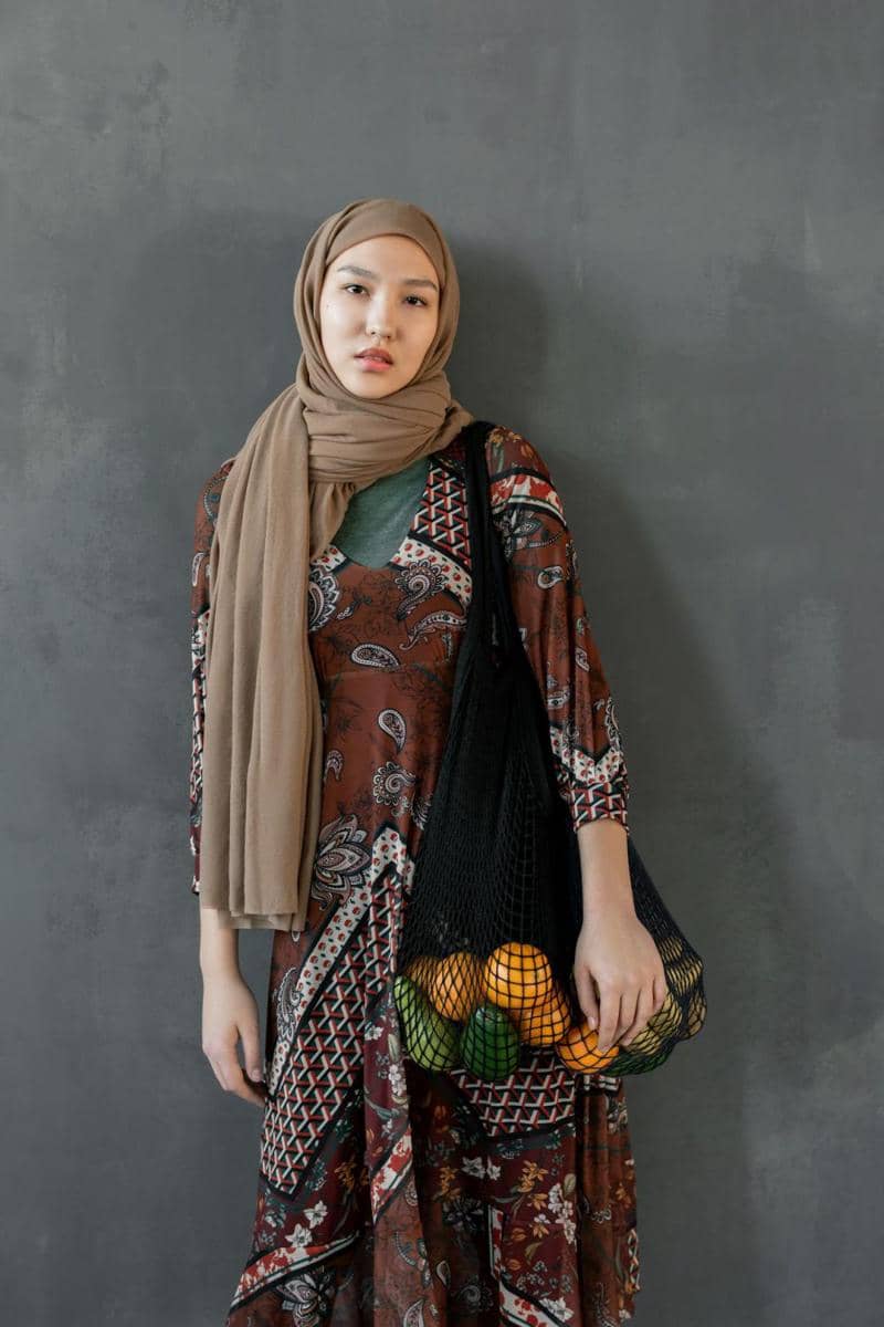 7 Ide Dresscode Bukber 2025 yang Lucu, Seru-seruan Bareng! | IDN Times
