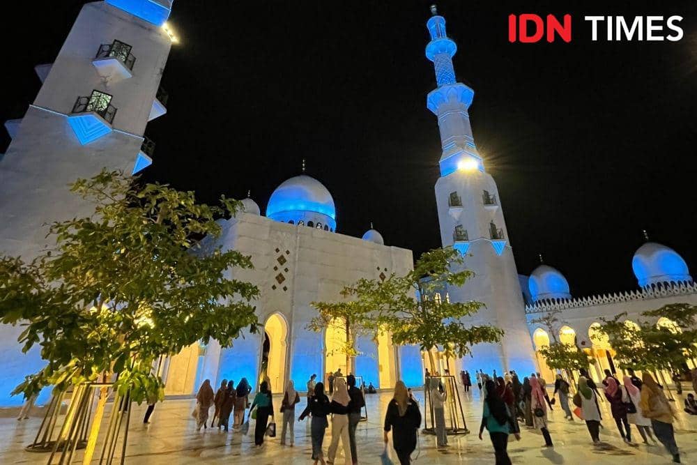 Info Wisata Religi Masjid Syeikh Zayed Solo: Lokasi, Aturan, | IDN Times