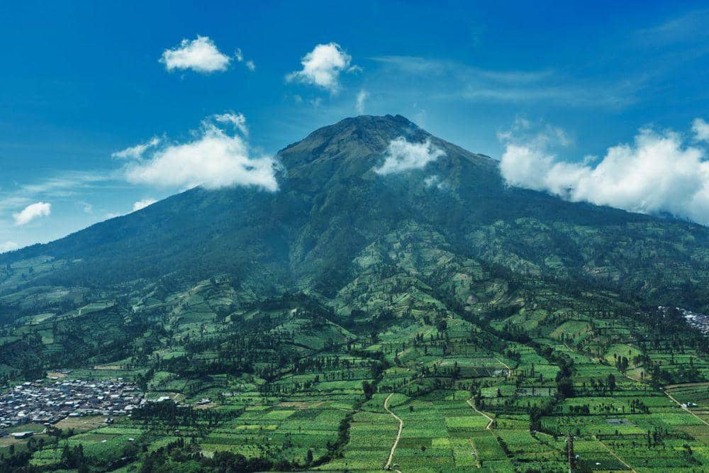 5 Jalur Pendakian Gunung Sumbing Dengan View Indah | IDN Times Jateng