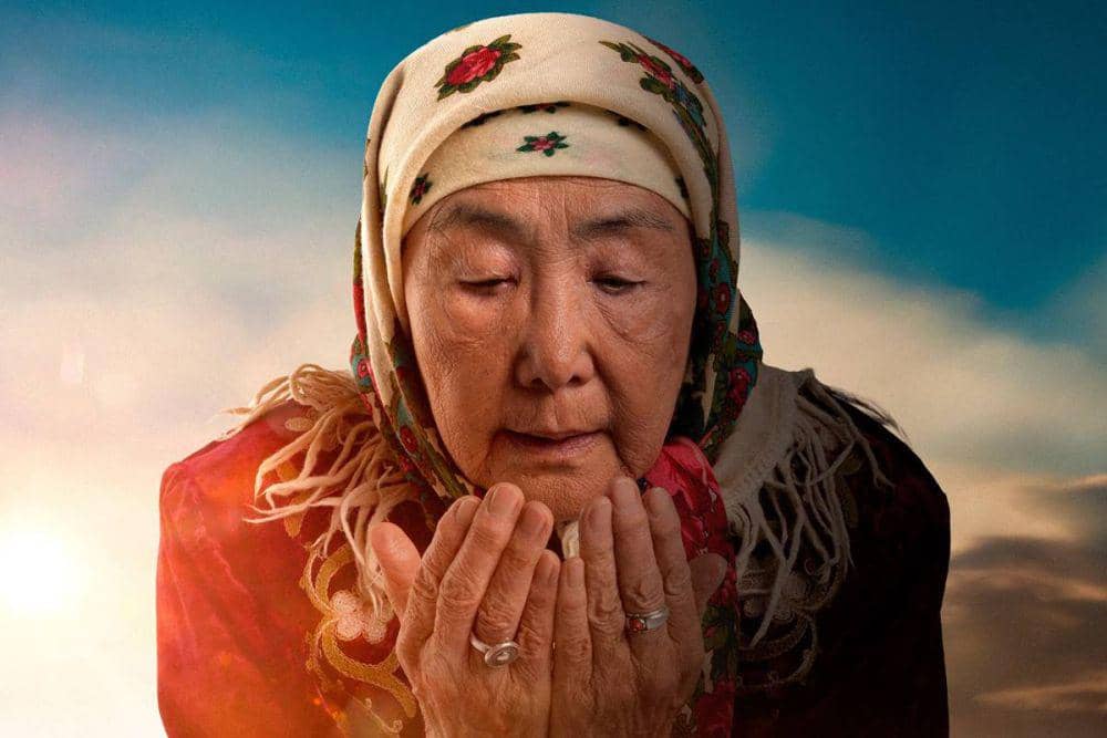 Review Film Kyrgyzstan Paradise at Mother's Feet | IDN Times