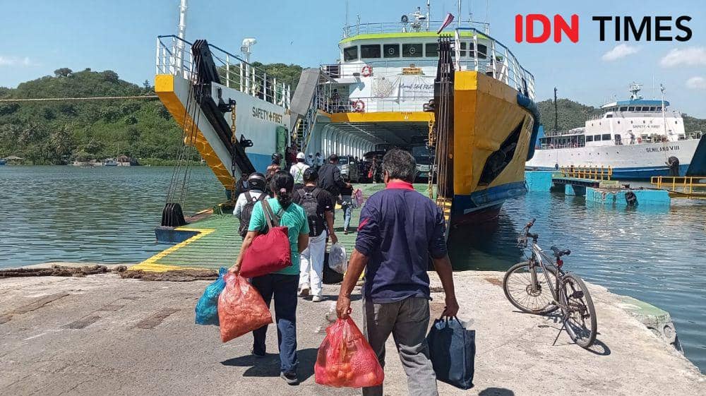 Jadwal Lengkap Kapal Feri Rute Lombok-Bali Jumat 20 Februari 2026 | IDN ...