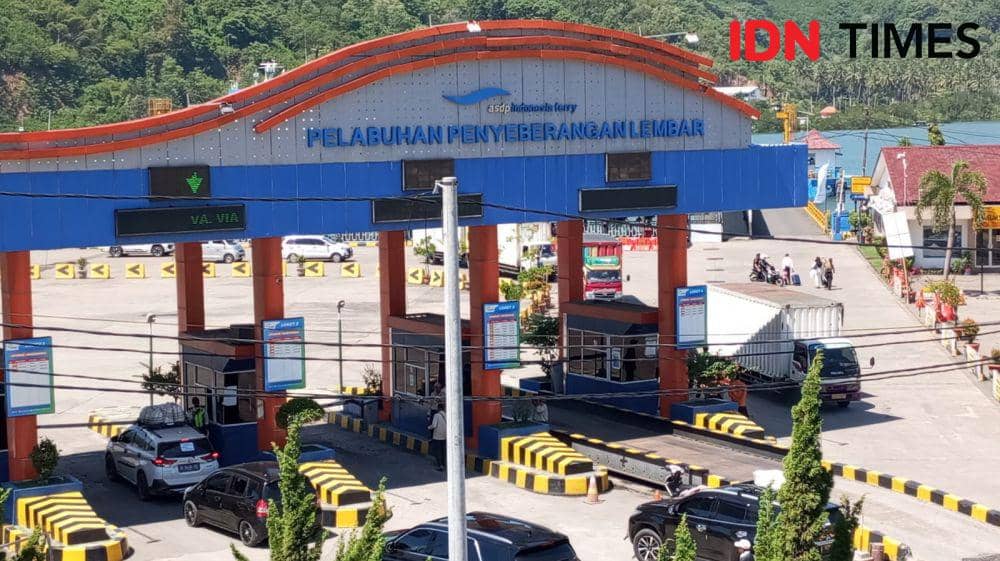 Jadwal DLN Batu Layar Rute Lombok-Surabaya Jumat 12 Desember 2025 | IDN ...