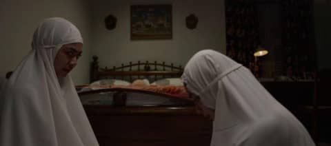 Sinopsis Film Godaan Setan yang Terkutuk | IDN Times