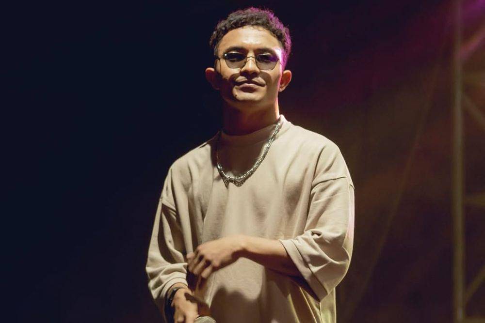 Lirik Lagu Stecu Stecu - Faris Adam, Viral di TikTok | IDN Times