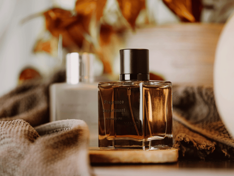 5 Rekomendasi Extrait de Parfum Merek Lokal, Aromanya Awet! | IDN Times