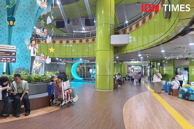 Tarif Parkir Stasiun Gambir 2025, Segini Rincian Biayanya! | IDN Times