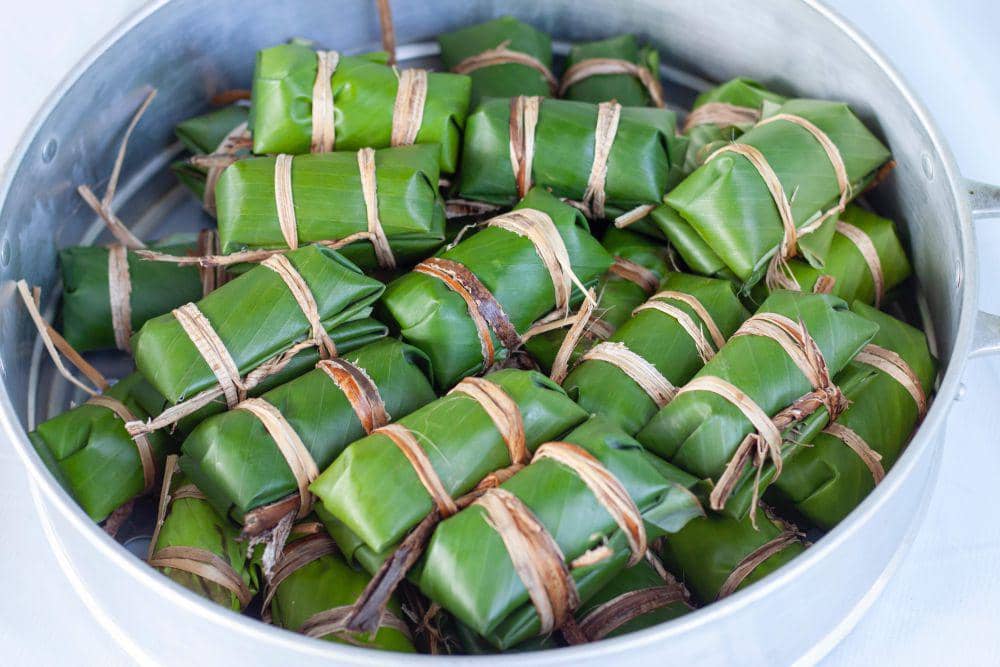 5 Tips Membuat Buras yang Pulen, Gak Mudah Hancur dan Lebih Gurih | IDN ...