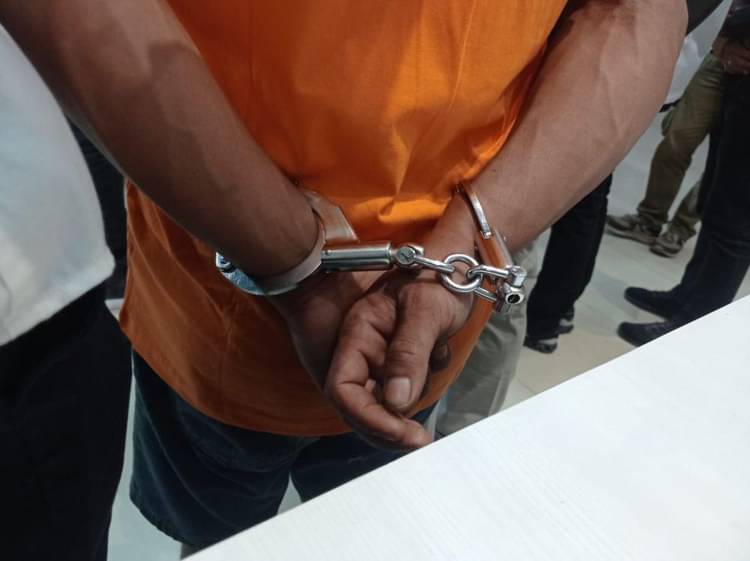 Pendiri Ethical Hacker Teguh Aprianto Jadi Tersangka | IDN Times