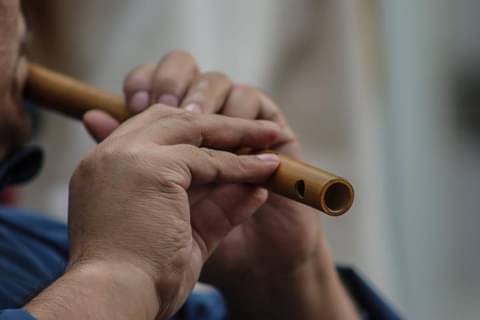 Cara Memainkan Suling untuk Pemula, Ikuti Panduan Berikut! | IDN Times