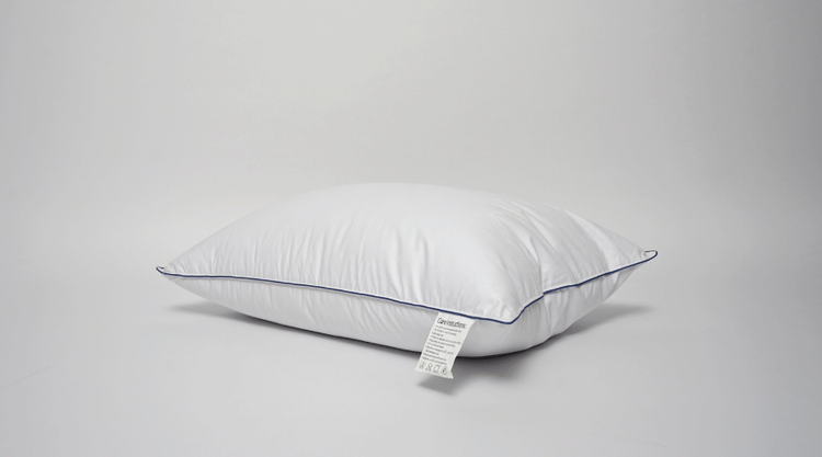 5 Rekomendasi Bantal Bulu Angsa, Tingkatkan Kualitas Tidur! | IDN Times