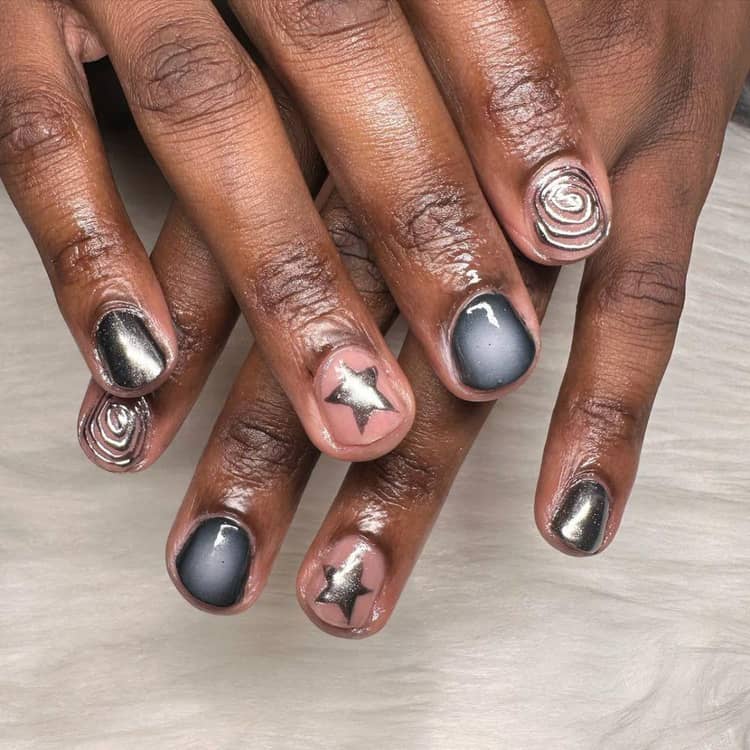 9 Ide Nail Art Bertema Whimsigoth, Punya Sentuhan Mistis! | Cuidatusalud
