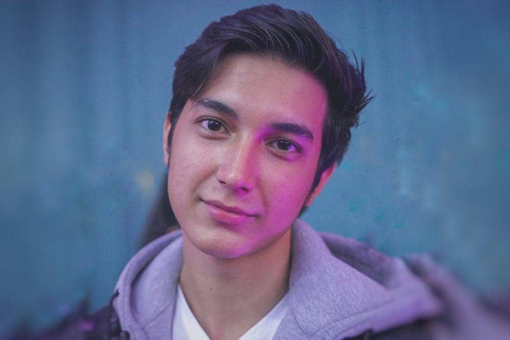 ⁠Biodata dan Profil Junior Roberts, Lagi Disorot | IDN Times