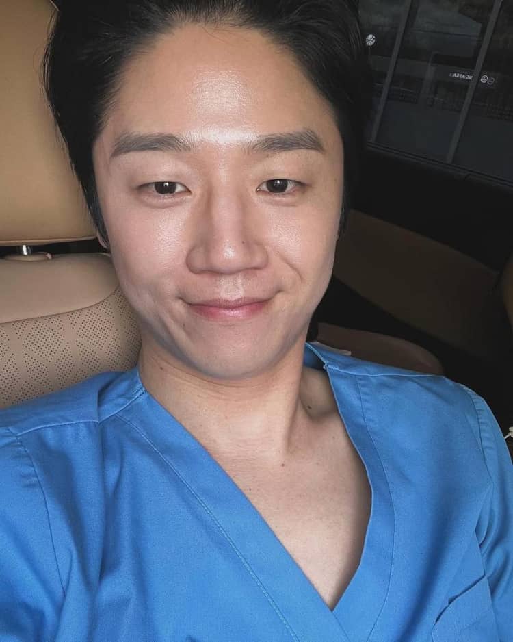 Biodata Profil Jung Joon Won, Dr. Ku di Resident Playbook | IDN Times