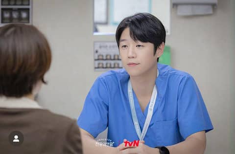 Biodata Profil Jung Joon Won, Dr. Ku di Resident Playbook | IDN Times