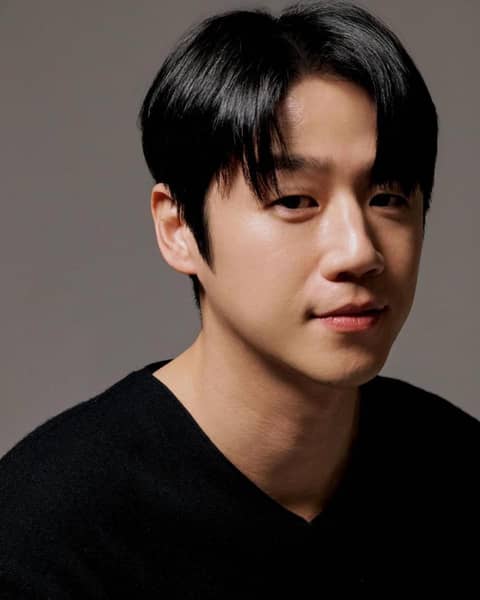 Biodata Profil Jung Joon Won, Dr. Ku di Resident Playbook | IDN Times