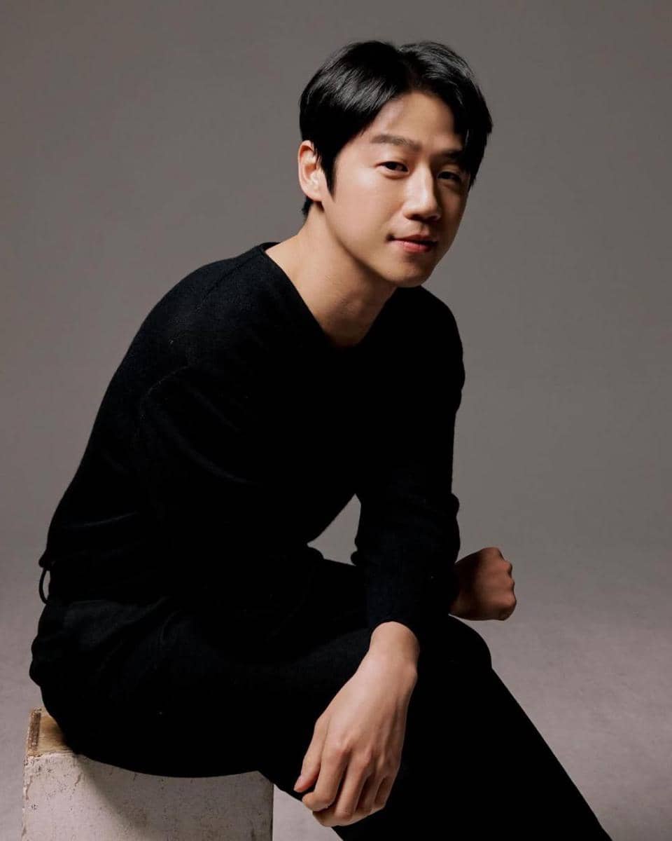 Biodata Profil Jung Joon Won, Dr. Ku di Resident Playbook | IDN Times