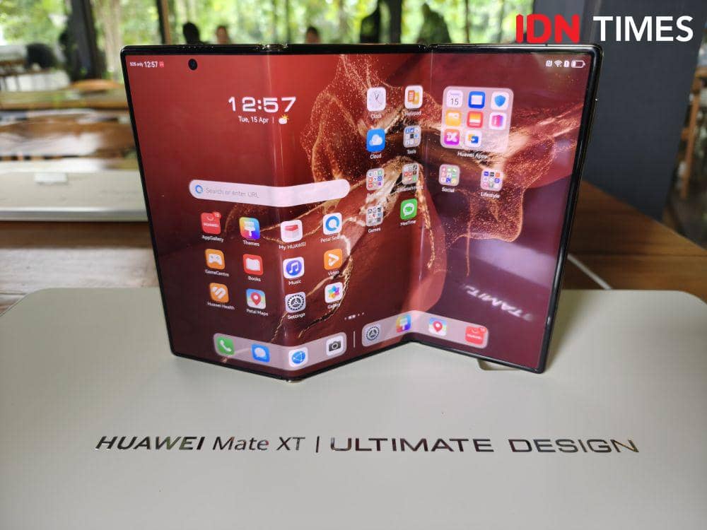 Huawei Mate XT Ultimate Design: Spesifikasi, Harga, Fitur | IDN Times
