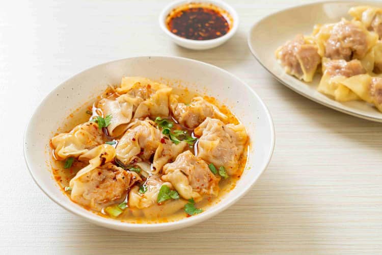 5 Tips Membuat Wonton yang Kenyal dan Gak Pecah Saat Dimasak | IDN Times