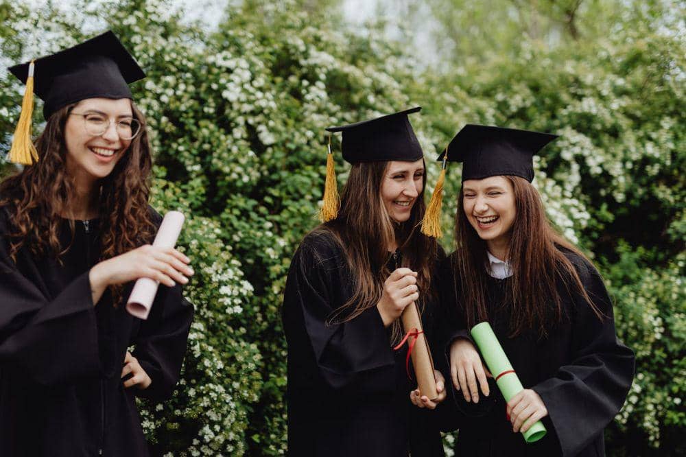 Apa Itu Yudisium? Ini Manfaat dan Bedanya dengan Wisuda | IDN Times