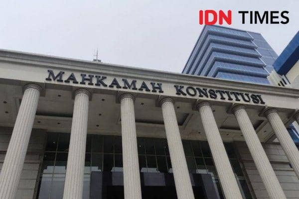 Jeirry Sumampow Ungkap Skenario Jabatan DPRD Diperpanjang | IDN Times