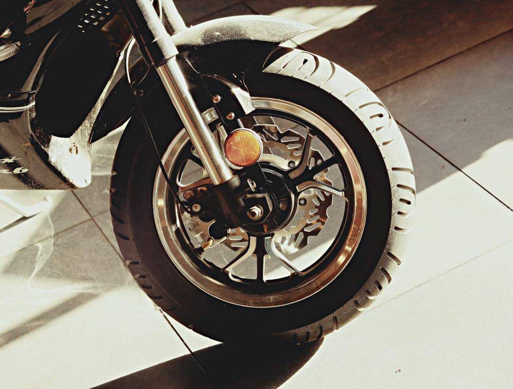 Kenapa Ban Motor Bisa Benjol dan Cara Mencegahnya | IDN Times