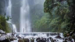 20 Curug di Bogor Terbaru 2025 dan Harga TIket Masuknya | IDN Times