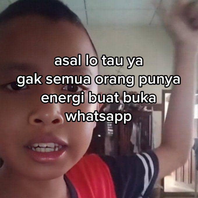 7 Meme Malas Buka WA, Gak Ada Energi buat Balas Chat! | IDN Times