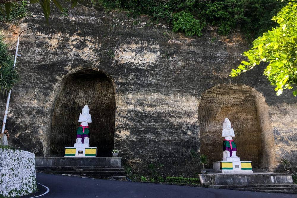 5 Aktivitas Wisata di Pantai Pandawa, Liburan Makin Seru | IDN Times Bali