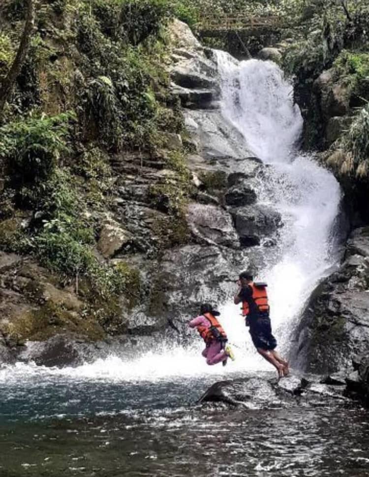 20 Curug di Bogor Terbaru 2025 dan Harga TIket Masuknya | IDN Times