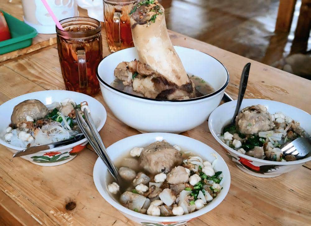 Bakso Enak di Bogor yang Ramai Antrean, Favorit Warga Lokal | IDN Times