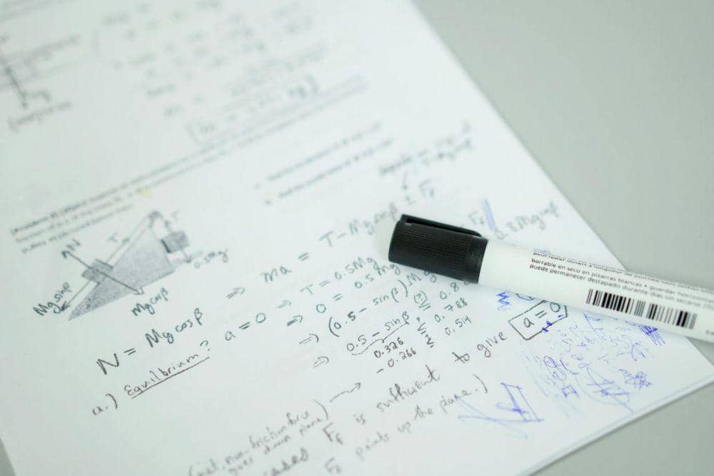 15 Contoh Soal TKA Matematika SMP dan Penjelasan Materinya | IDN Times
