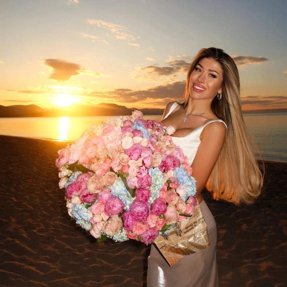 7 Potret Diana Fast Miss Universe Jerman 2025, Captivating! | IDN Times